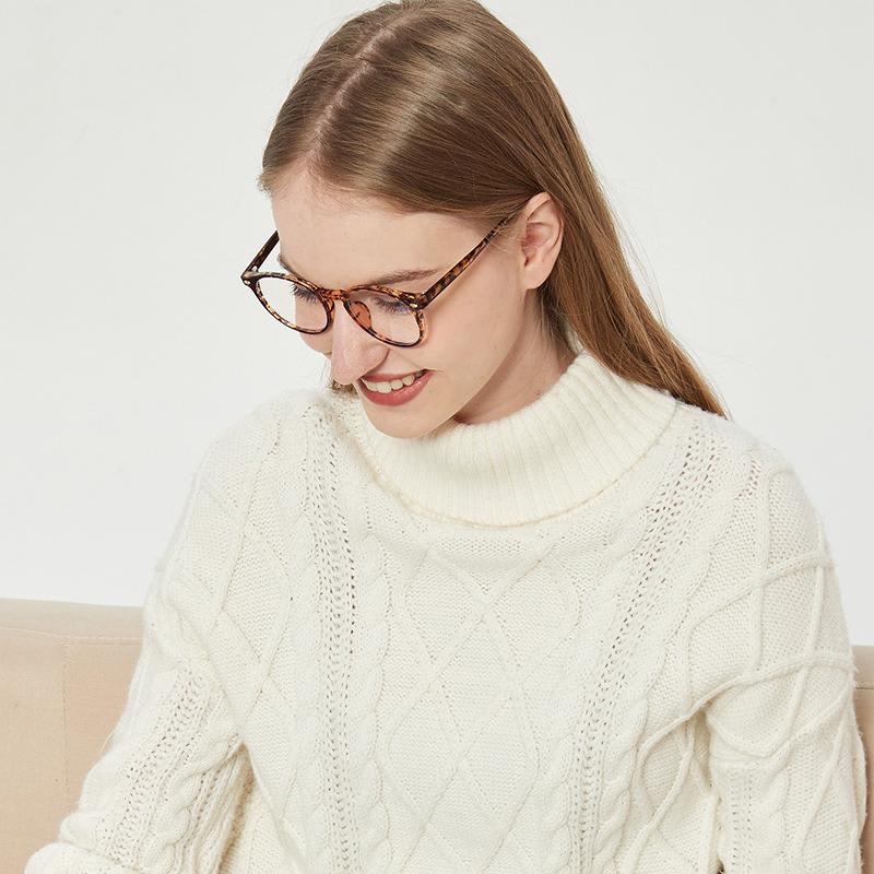 Cain Round Eyeglasses In Gray Sllac